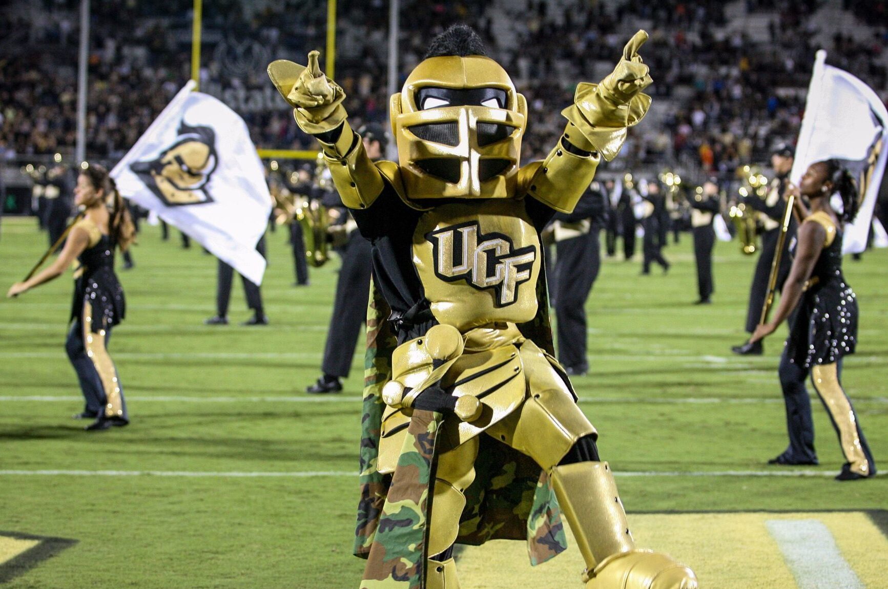 BYU Cougars vs. UCF Knights 102624-Free Pick, NCAA Odds